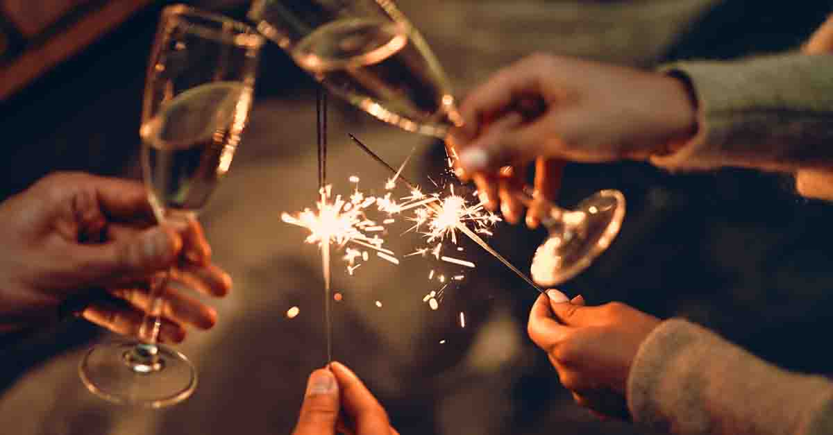 15 Ways to Celebrate New Year’s Eve in Downtown Des Moines